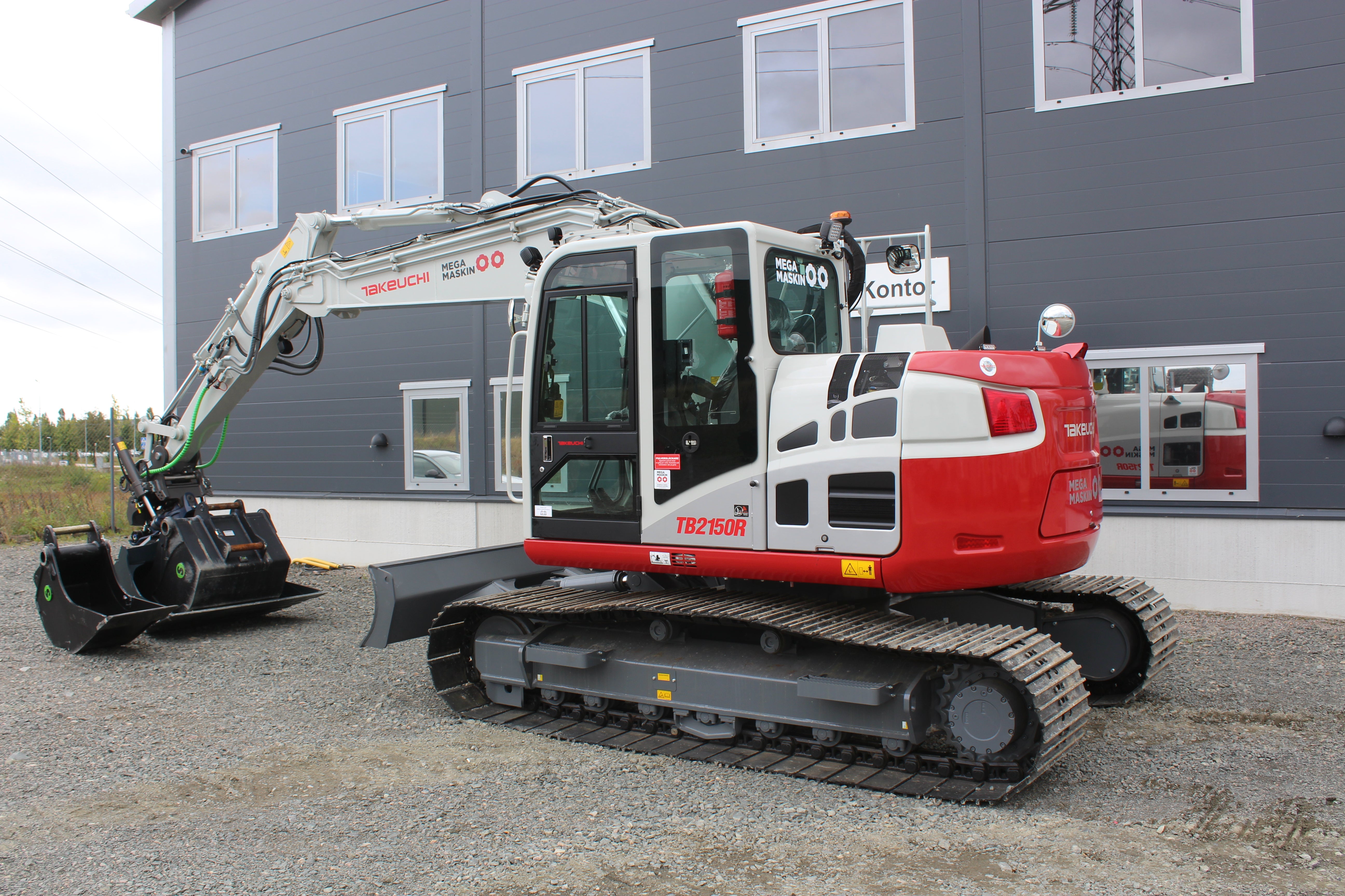 Bandgrävare - Takeuchi TB2150R - Uthyrning – Mega Maskin